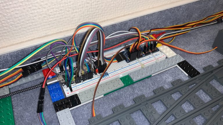 MattzoLayoutController – MattzoBricks