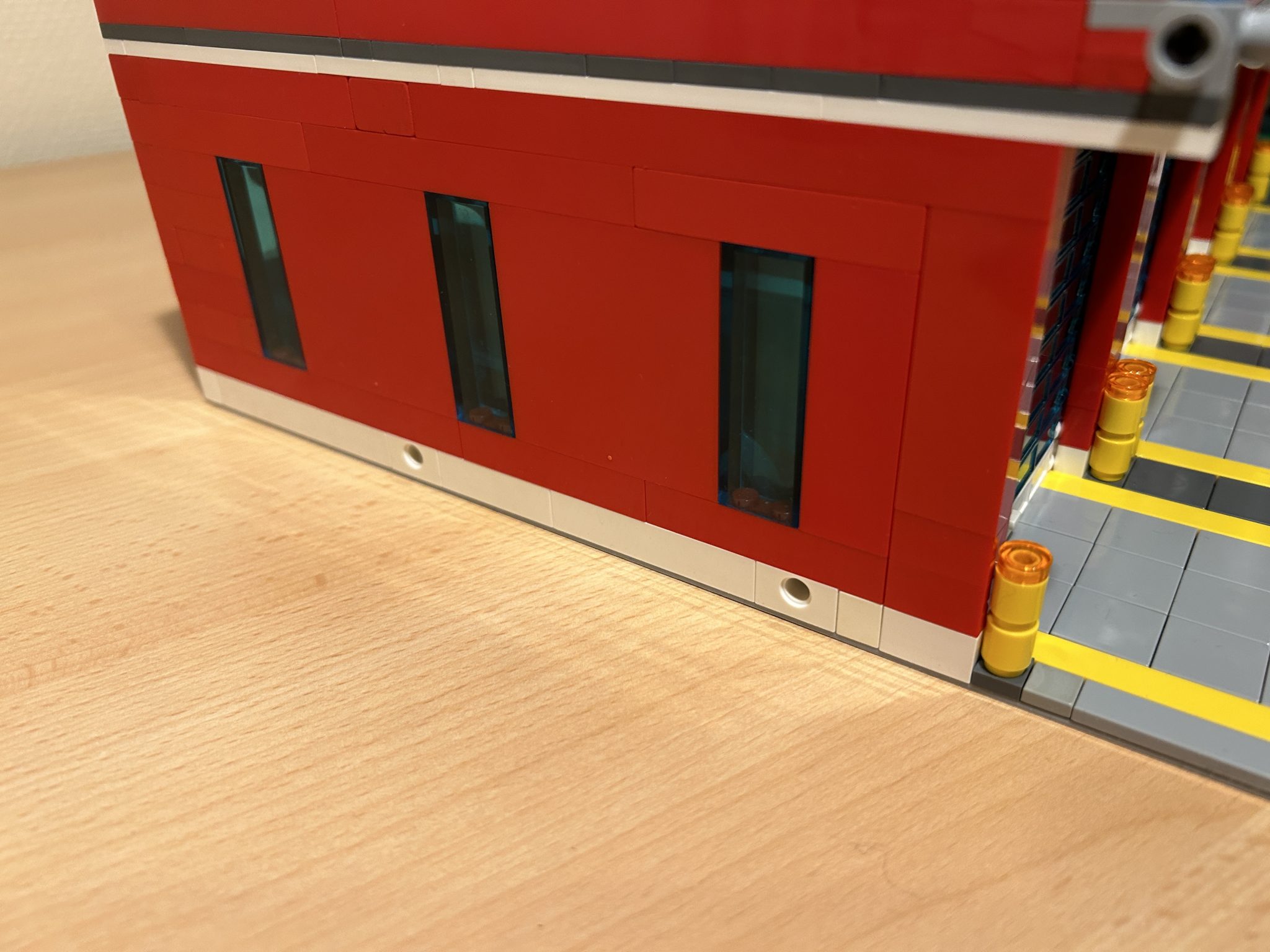 Modular LEGO Fire Stattion – MattzoBricks